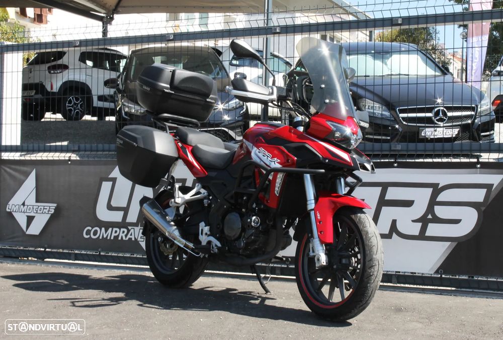 Usado Benelli TRK 251 2020 - 3 400 EUR - Standvirtual.com