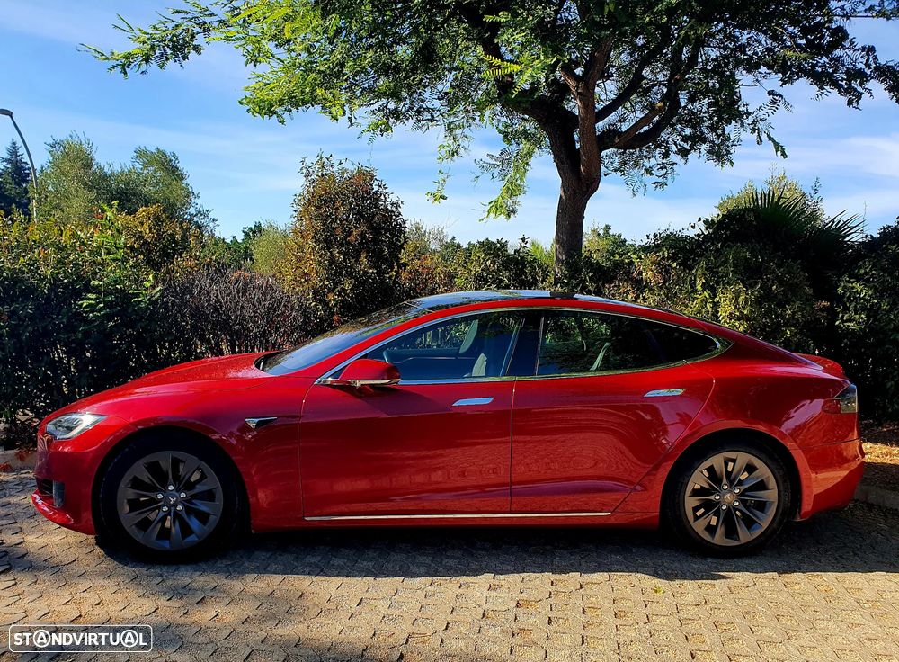 Usado Tesla Model S 2017 - 31 500 EUR, 158 590 km - Standvirtual.com
