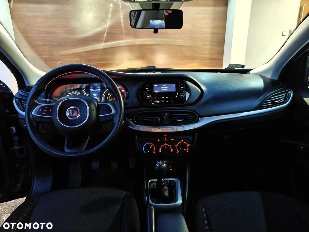 Używany Fiat Tipo 2017 - 35 500 PLN, 121 478 km - Otomoto.pl