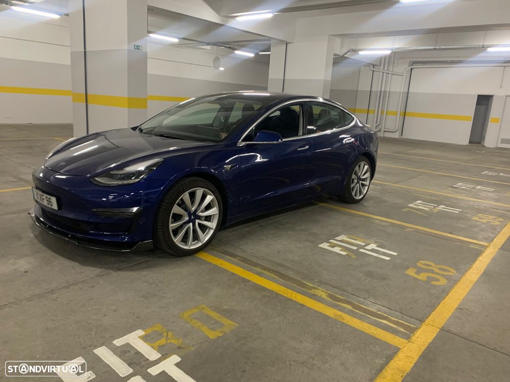 Usado Tesla Model 3 2019 - 23 900 EUR, 129 000 km - Standvirtual.com