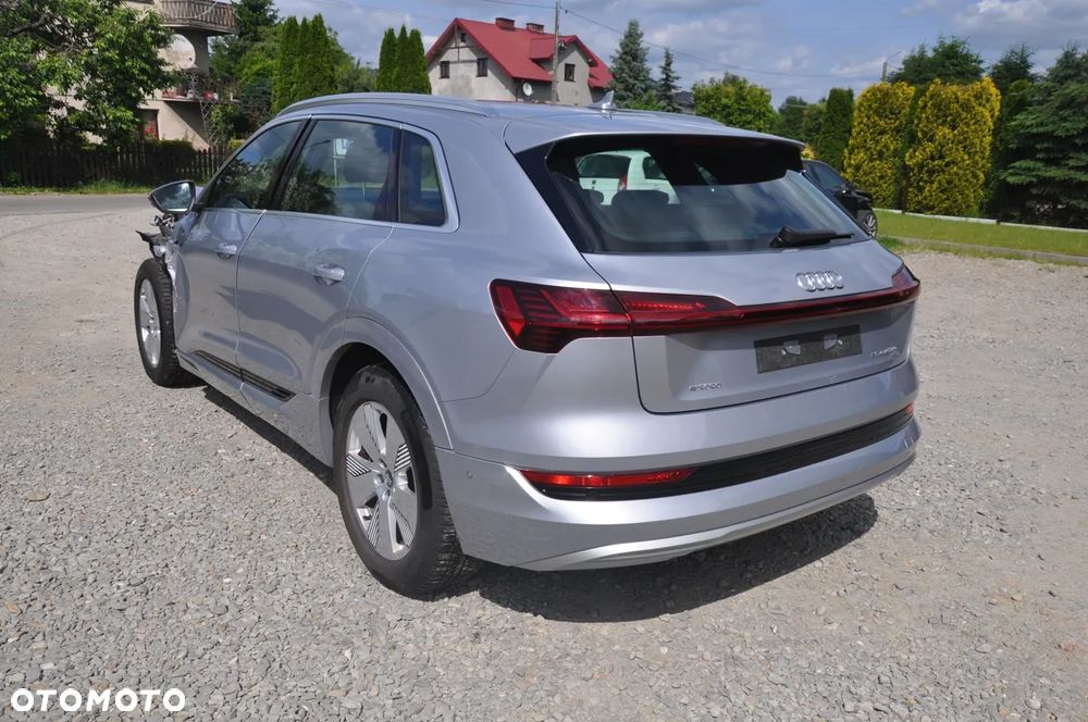 Używany Audi e-tron 2021 - 80 999 PLN, 56 300 km - Otomoto.pl