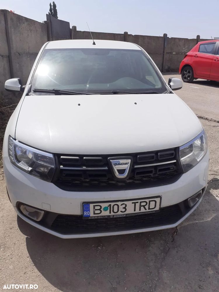 Second hand Dacia Logan - 6 900 EUR182 000 km - Autovit