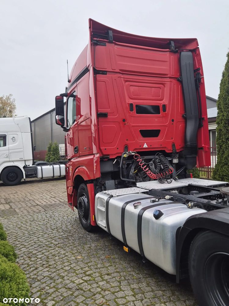 Używany Mercedes-Benz 1845 2015 - 99 900 PLN, 570 000 km - Otomoto.pl