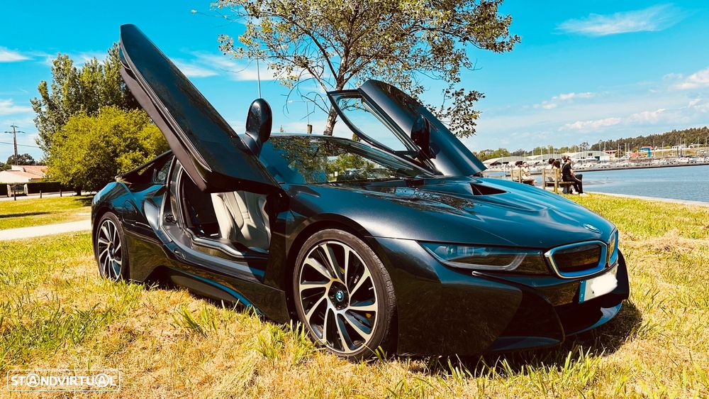 Usado BMW i8 2016 - 66 000 EUR, 204 000 km - Standvirtual.com