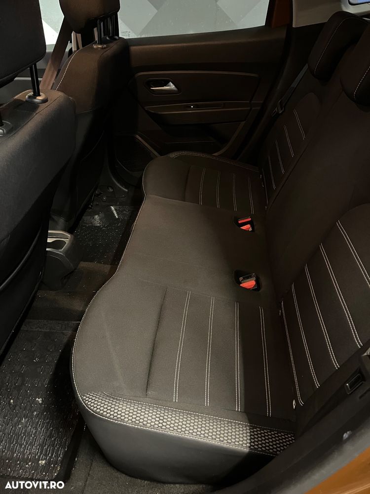 Utilizat Dacia Duster 2018 - 13 700 EUR, 168 900 km - Autovit.ro