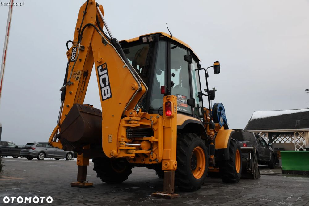 Używany JCB 3CX Compact 2018 - 238 620 PLN - Otomoto.pl