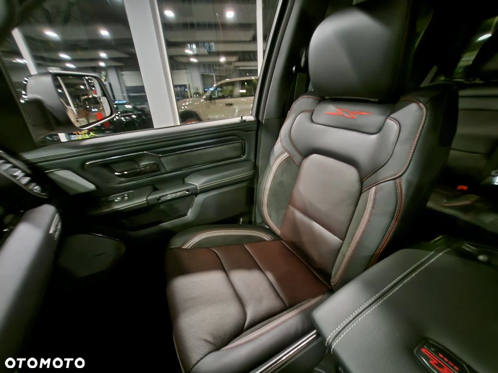Nowy RAM 1500 2025 - 429 900 PLN, 20 km - Otomoto.pl