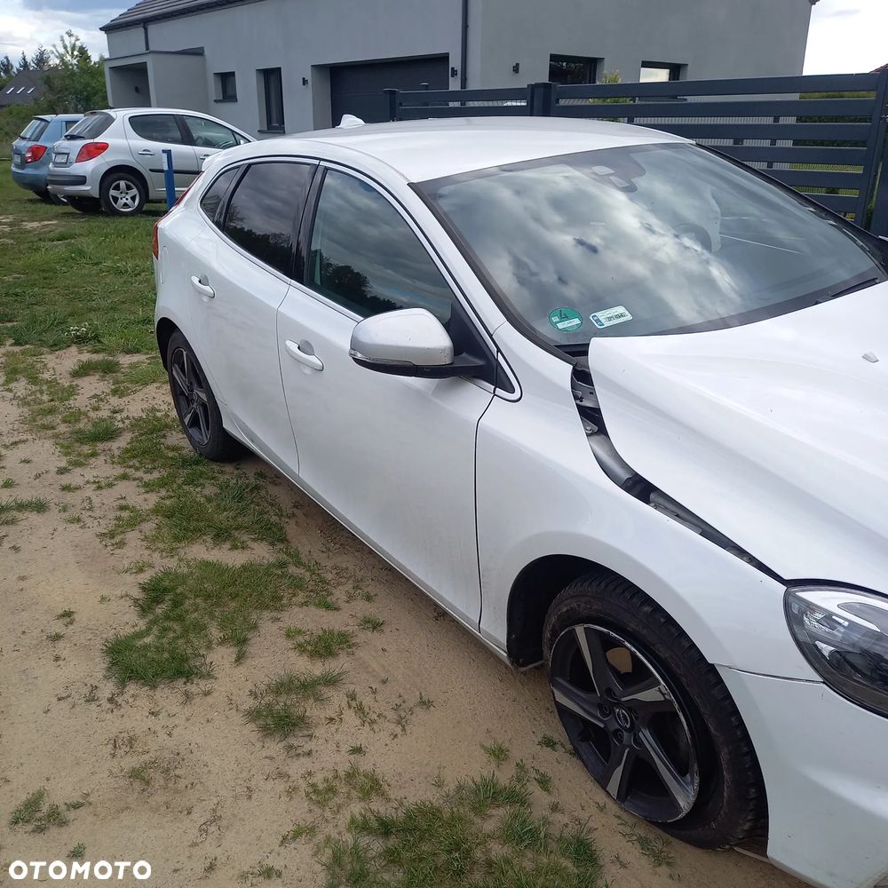 Używany Volvo V40 2015 - 15 000 PLN, 297 000 km - Otomoto.pl