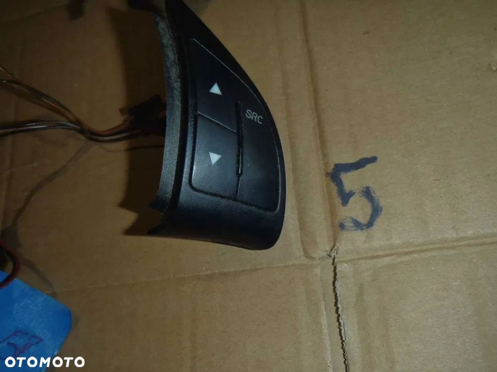 Używany Panele sterowania, przełączniki - 68 PLN - Otomoto.pl