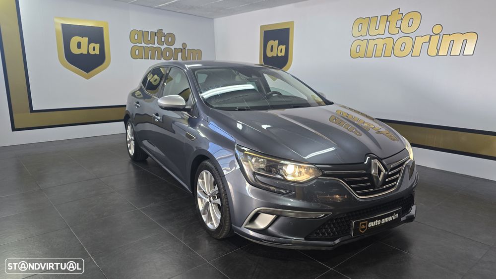 Usado Renault Mégane 2016 - 12 950 EUR, 133 000 km - Standvirtual.com