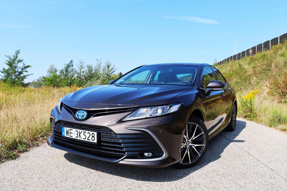 Używany Toyota Camry 2021 - 109 900,50 PLN, 97 000 km - Otomoto.pl
