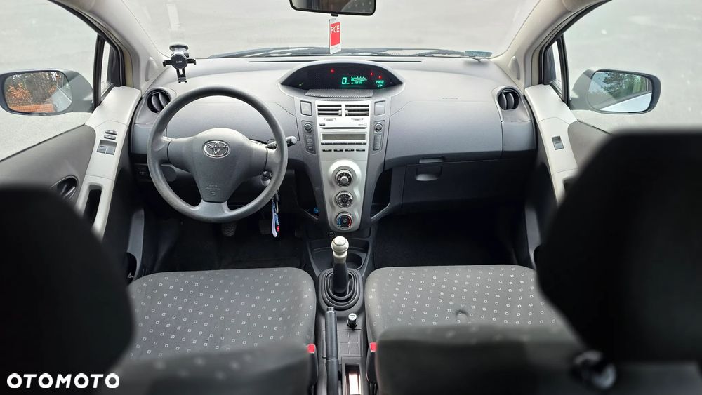 Używany Toyota Yaris 2007 - 9 500 PLN, 268 000 km - Otomoto.pl