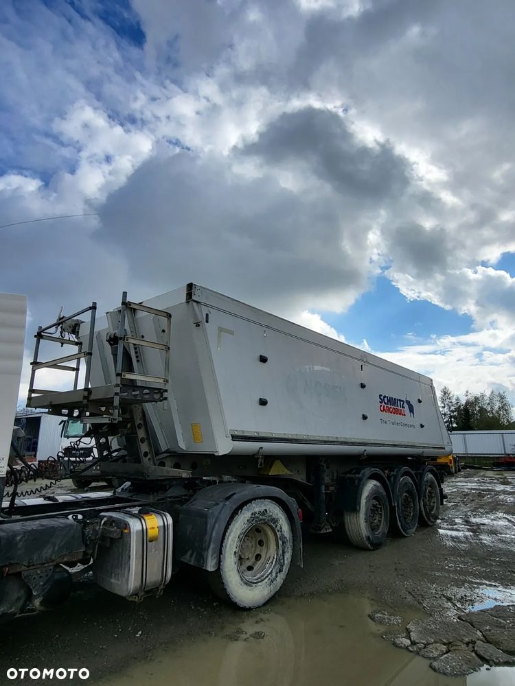 Używany Schmidt Carglobull Gotha SGF S3 2016 - 72 000 PLN - Otomoto.pl