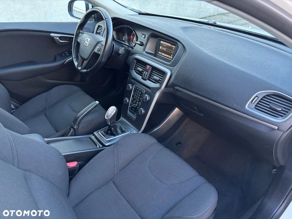 Używany Volvo V40 2013 - 23 800 PLN, 235 000 km - Otomoto.pl