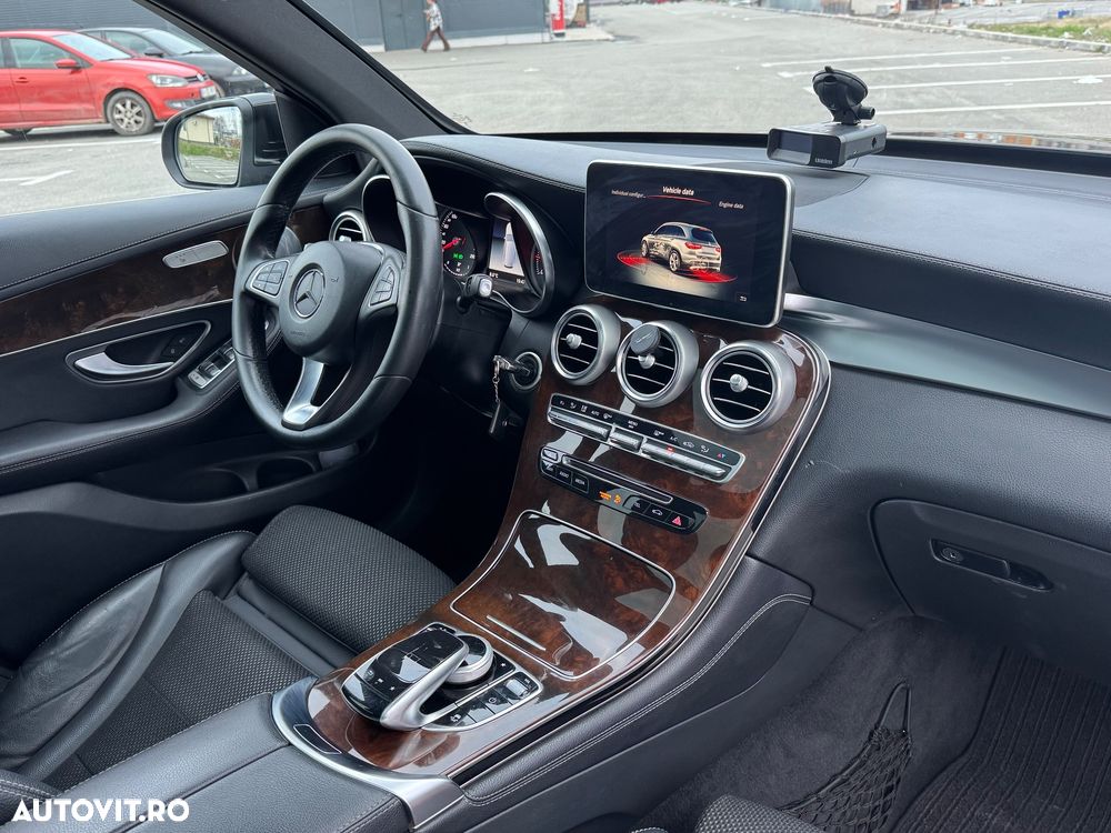 Utilizat Mercedes-Benz GLC 2017 - 19 750 EUR, 253 228 km - Autovit.ro