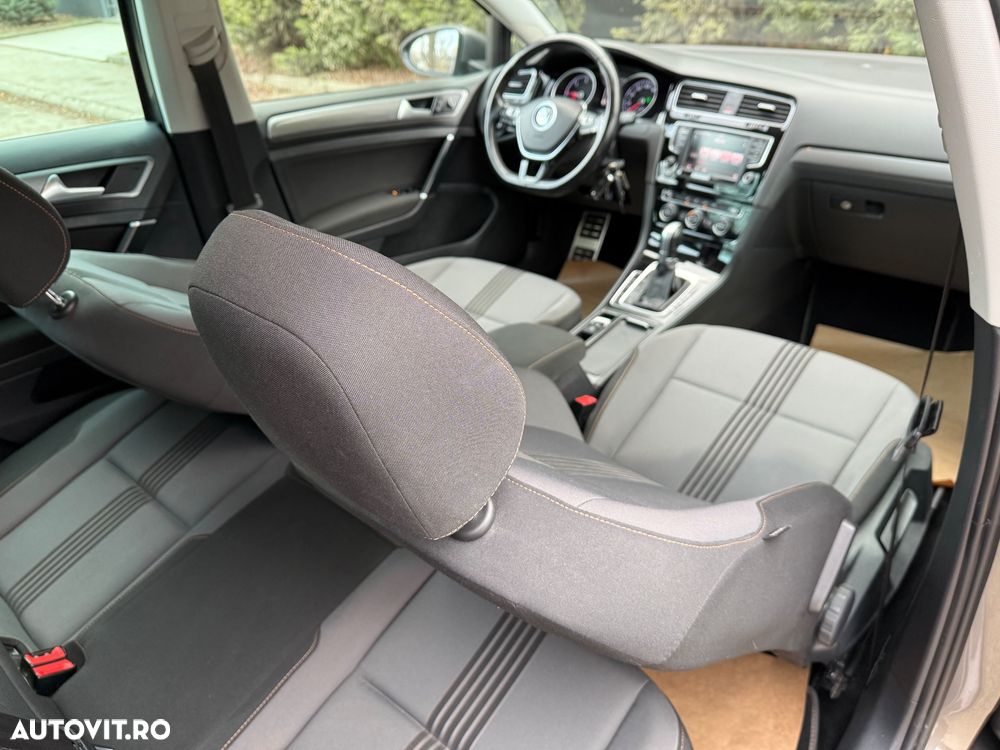 Utilizat Volkswagen Golf 2017 - 9 790 EUR, 169 000 km - Autovit.ro