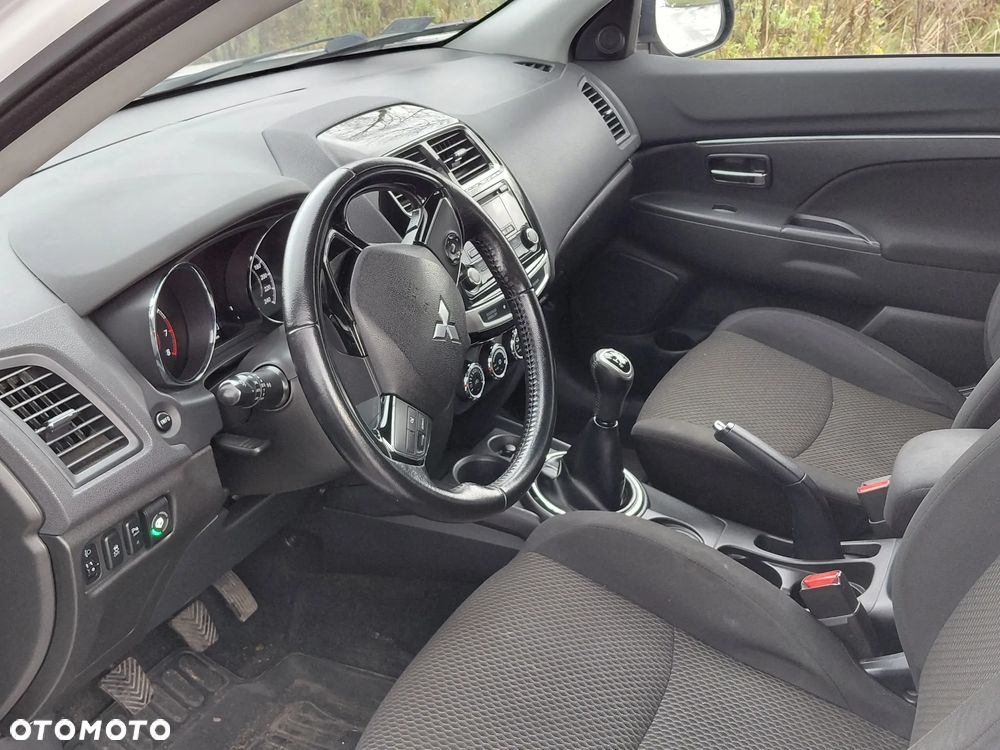 Używany Mitsubishi ASX 2015 - 31 200 PLN, 182 200 km - Otomoto.pl
