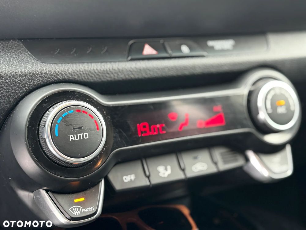 Używany Kia Stonic 2018 - 64 900 PLN, 94 000 km - Otomoto.pl