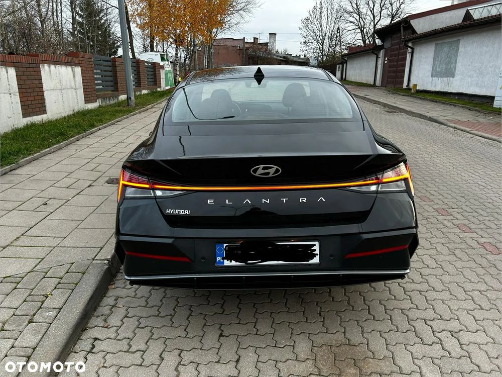 Używany Hyundai Elantra 2024 - 89 900 PLN, 32 000 km - Otomoto.pl