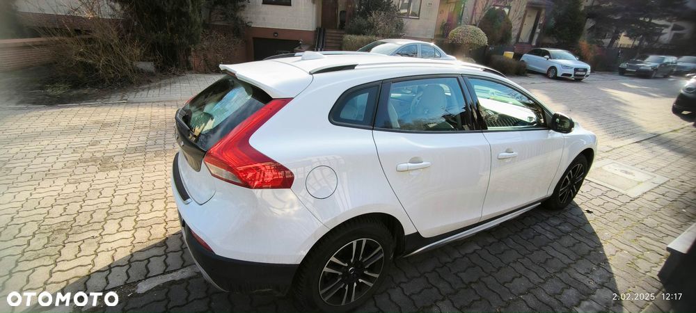 Używany Volvo V40 Cross Country 2019 - 99 900 PLN, 46 000 km - Otomoto.pl
