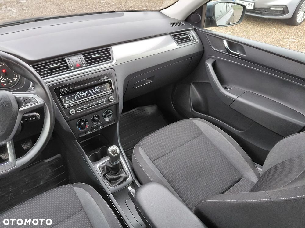 Używany Skoda RAPID 2014 - 29 700 PLN, 129 000 km - Otomoto.pl