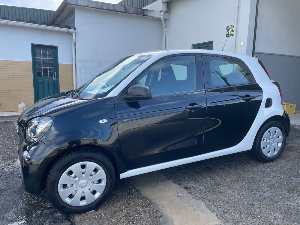 Usado Smart ForFour 2016 - 8 750 EUR, 86 000 km - Standvirtual.com