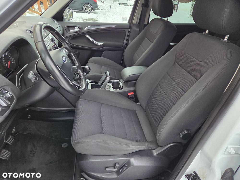 Używany Ford S-Max 2012 - 25 900 PLN, 303 142 km - Otomoto.pl