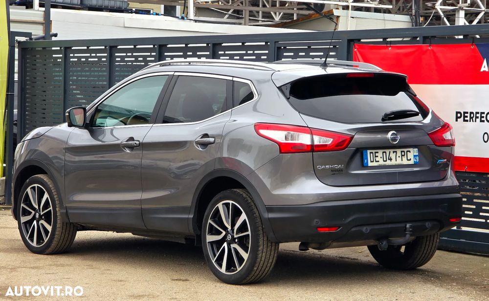 Utilizat Nissan Qashqai 2014 - 9 299 EUR, 195 136 km - Autovit.ro