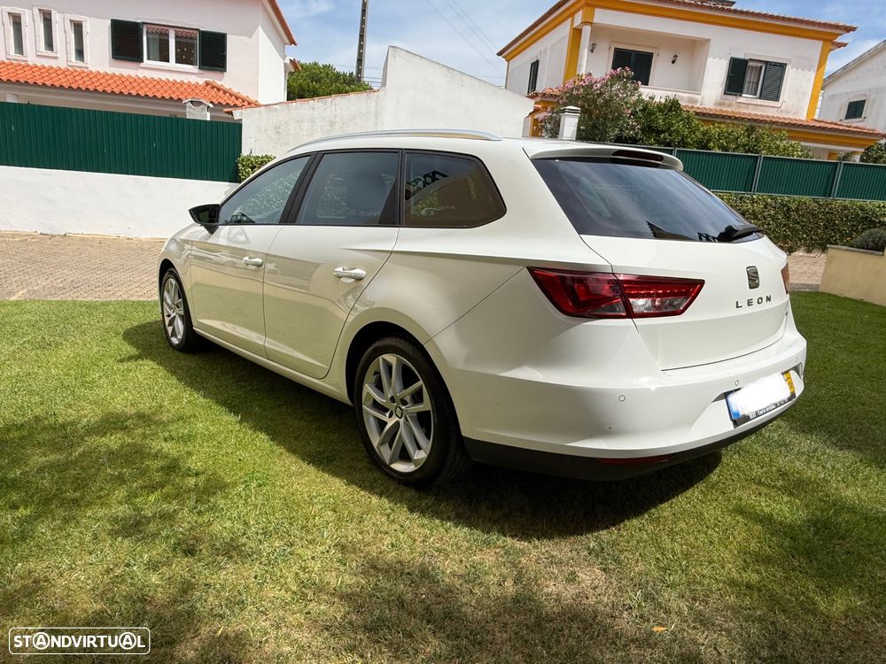 Usado SEAT Leon ST 2014 - 10 300 EUR, 158 000 km - Standvirtual.com