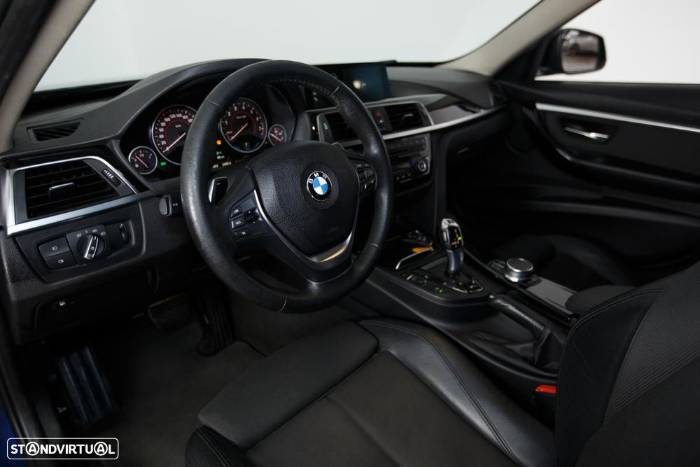 Usado BMW 330 2017 - 14 990 EUR, 319 455 km - Standvirtual.com