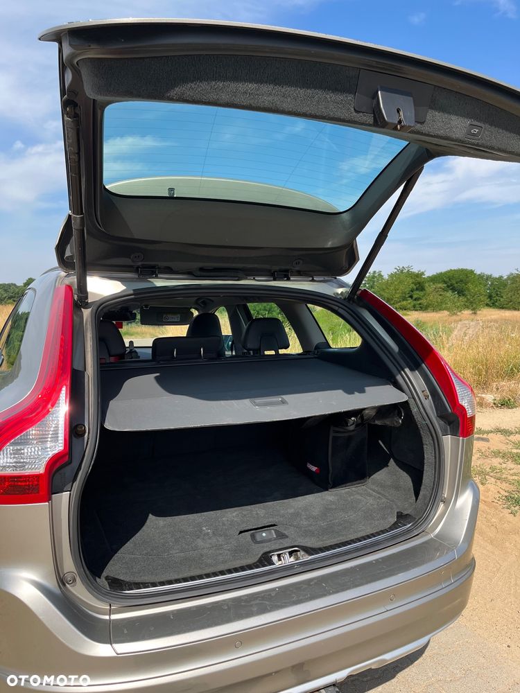 Używany Volvo XC 60 2015 - 58 900 PLN, 185 000 km - Otomoto.pl