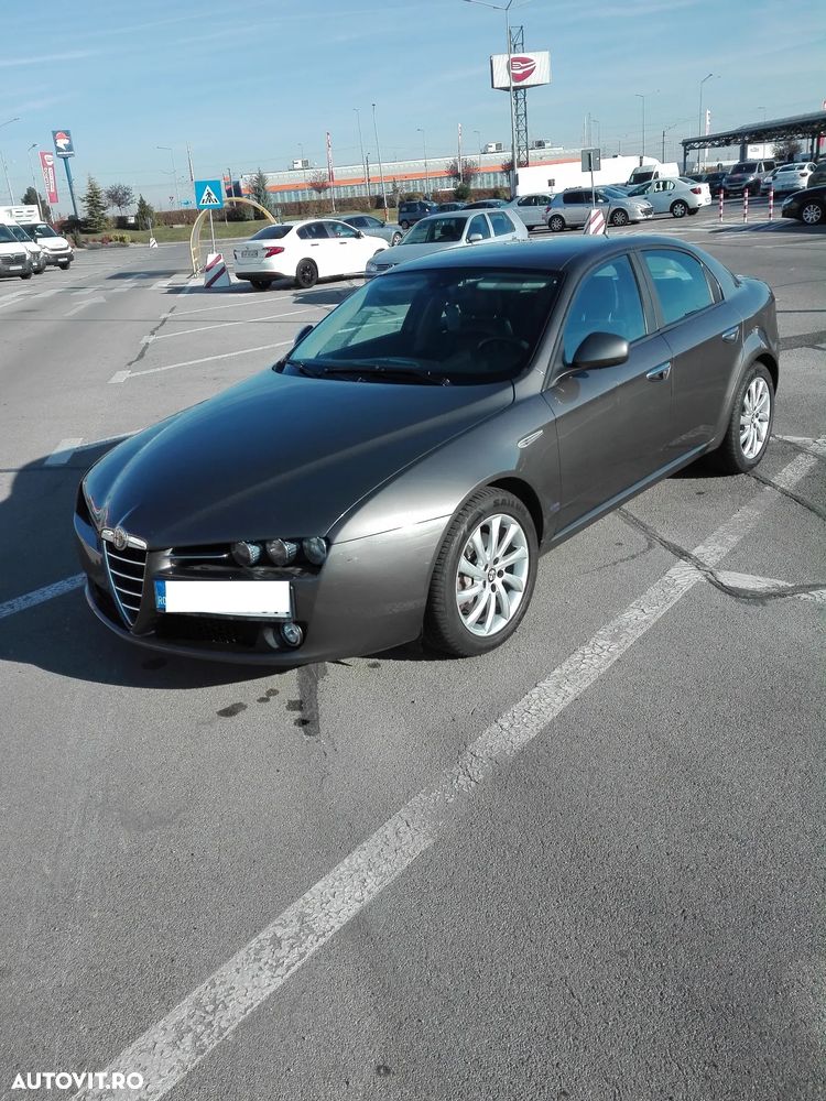 Utilizat Alfa Romeo 159 2010 - 4 999 EUR, 292 700 km - Autovit.ro