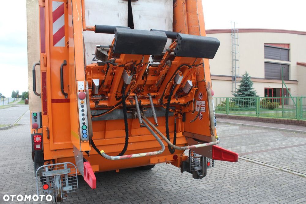 Używany Scania P280 6x2 ŚMIECIARKA ZOELLER MEDIUM XL-S EURO 6 Z NIEMIEC ...