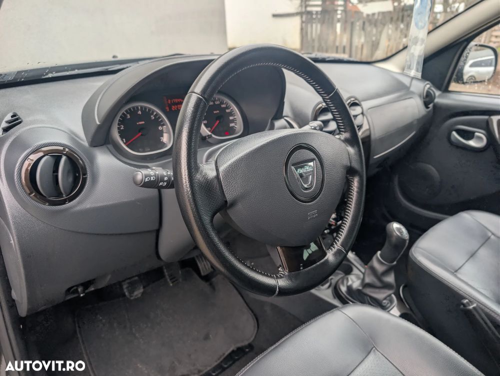 Utilizat Dacia Duster 2012 - 5 750 EUR, 217 944 km - Autovit.ro