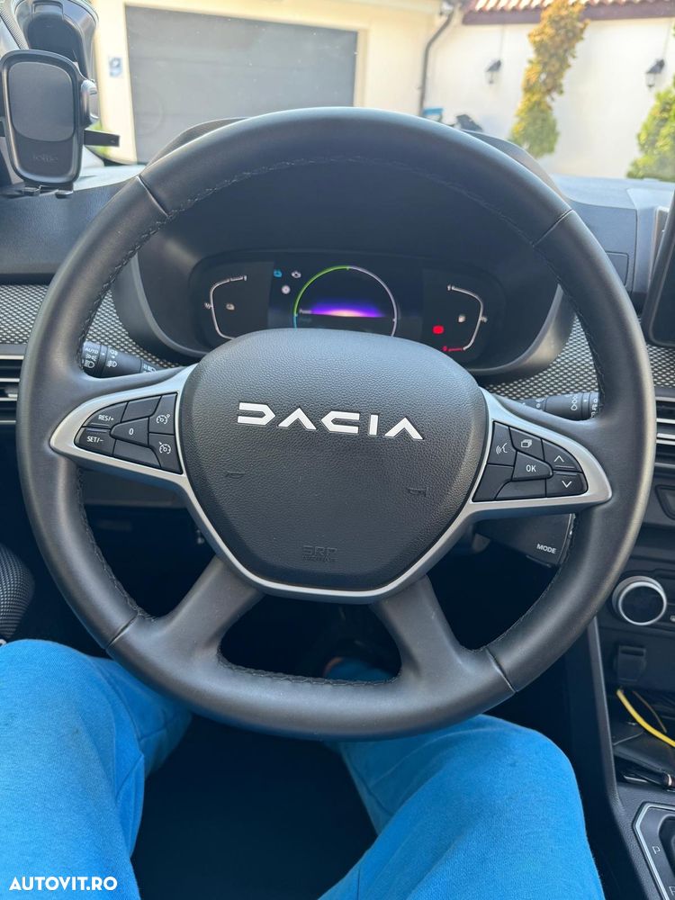 Utilizat Dacia Jogger 2023 - 22 350 EUR, 16 240 km - Autovit.ro
