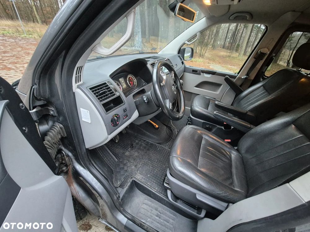 Używany Volkswagen T5 LIFT Long 2011 - 46 740 PLN, 425 000 km - Otomoto.pl
