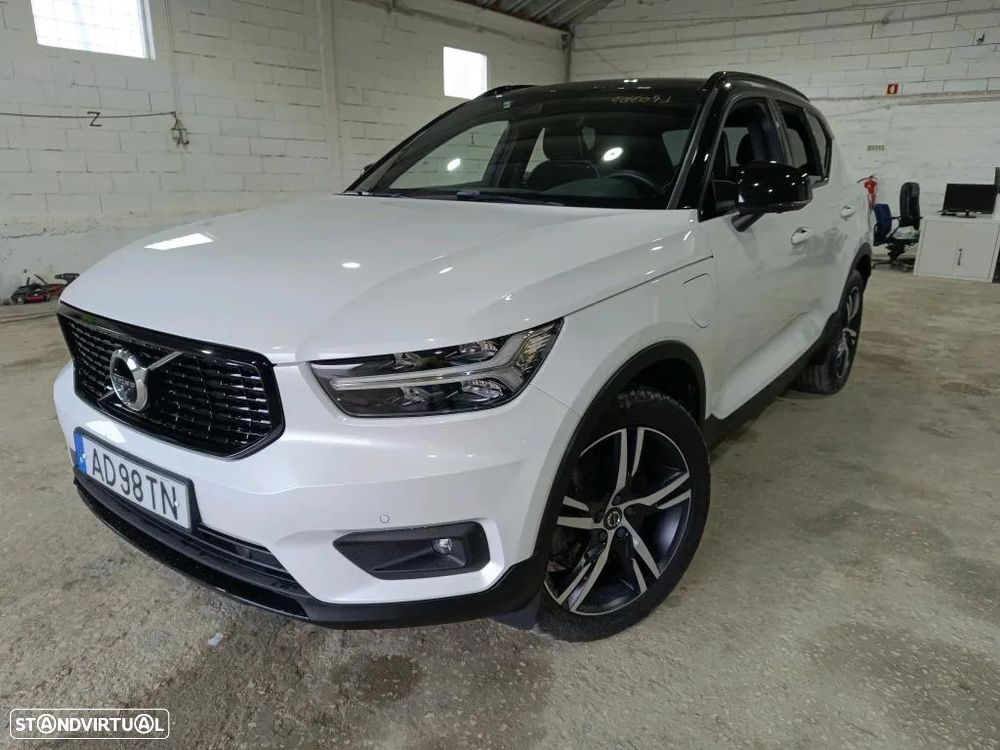 Usado Volvo XC 40 2020 - 33 400 EUR, 60 954 km - Standvirtual.com