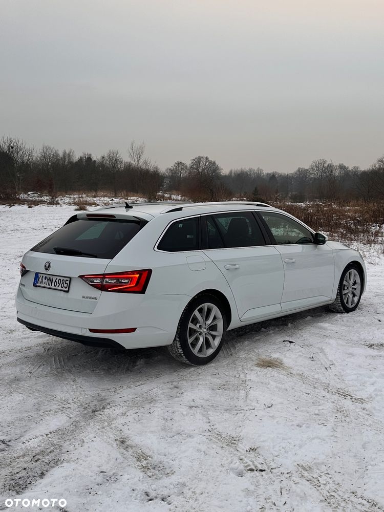 Używany Skoda Superb 2015 - 49 999 PLN, 228 500 km - Otomoto.pl