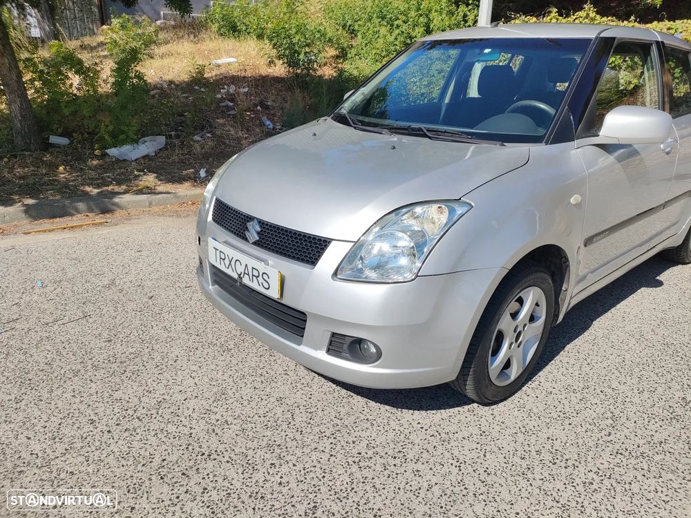 Usado Suzuki Swift 2005 - 3 350 EUR, 180 000 km - Standvirtual.com