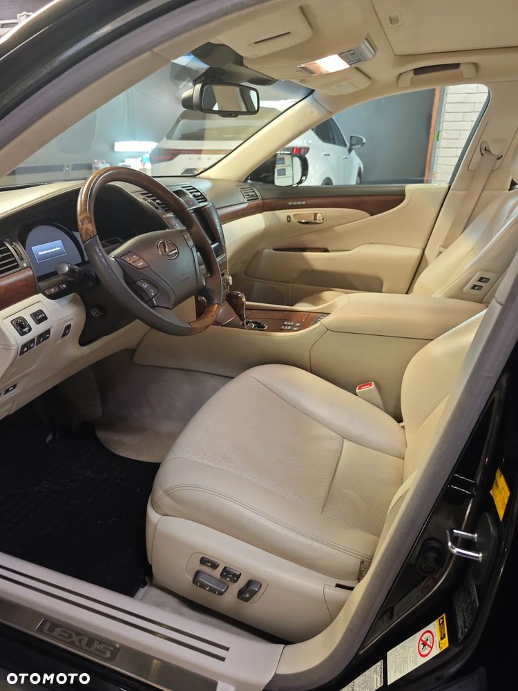 Używany Lexus LS 2011 - 115 000 PLN, 220 000 km - Otomoto.pl