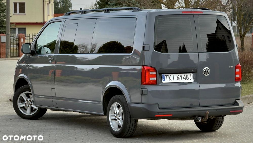 Używany Volkswagen Transporter 2018 - 71 500 PLN, 250 377 km - Otomoto.pl
