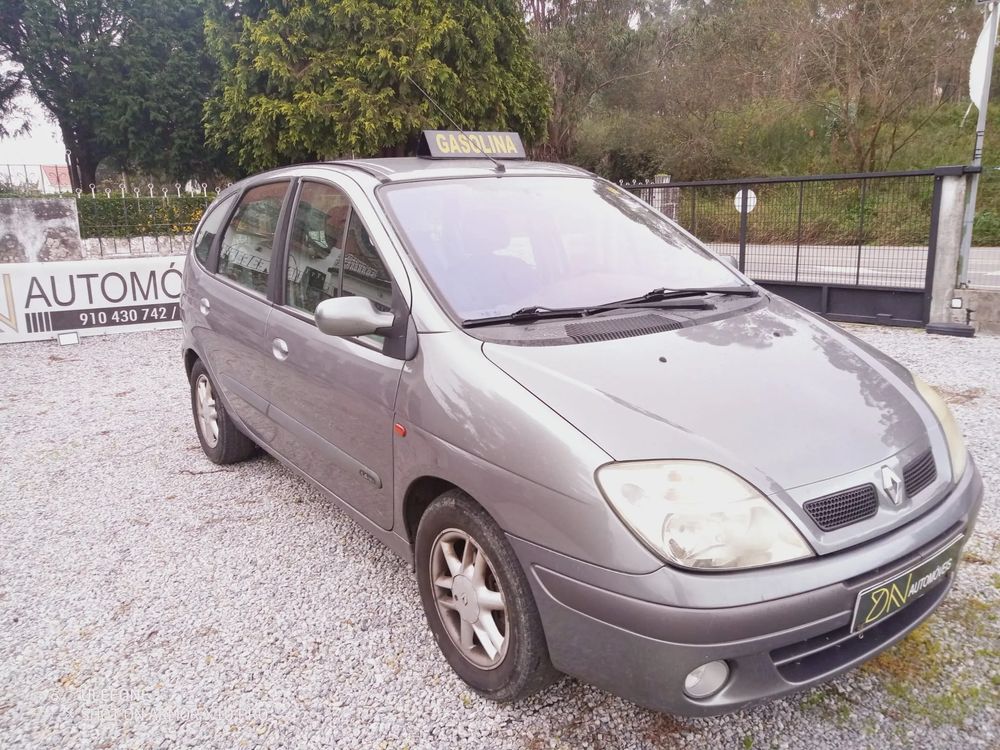 Usado Renault Scénic 2002 - 2 250 EUR, 180 000 km - Standvirtual.com