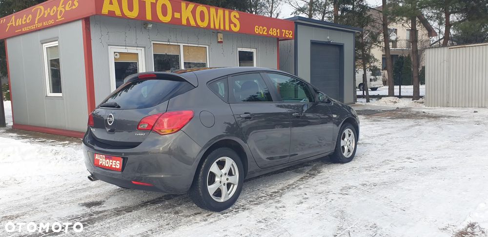 Używany Opel Astra 2011 - 20 900 PLN, 172 476 km - Otomoto.pl