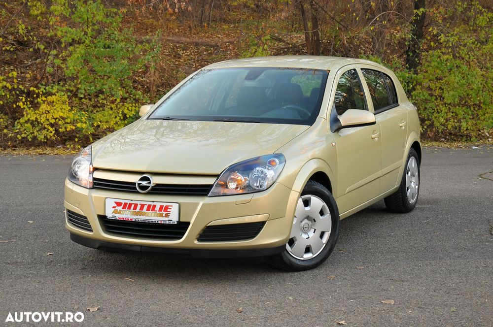 Utilizat Opel Astra 2005 - 3 990 EUR, 139 000 km - Autovit.ro