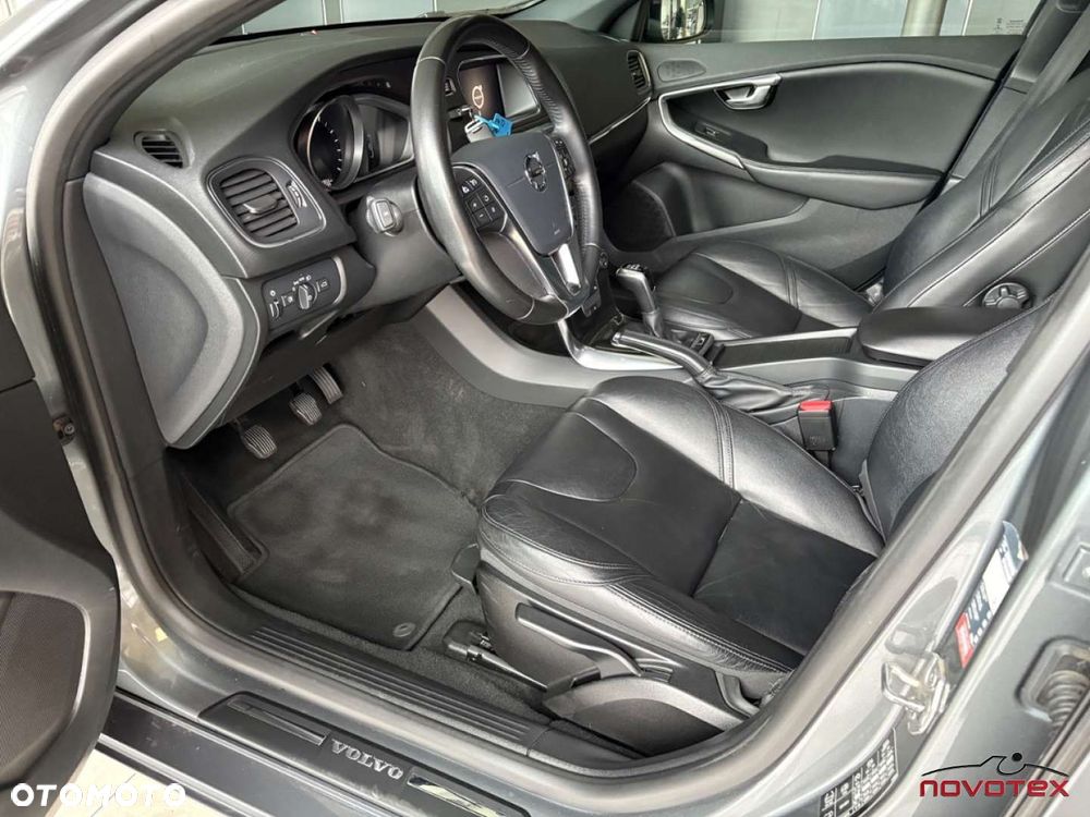 Używany Volvo V40 2019 - 51 000 PLN, 204 000 km - Otomoto.pl