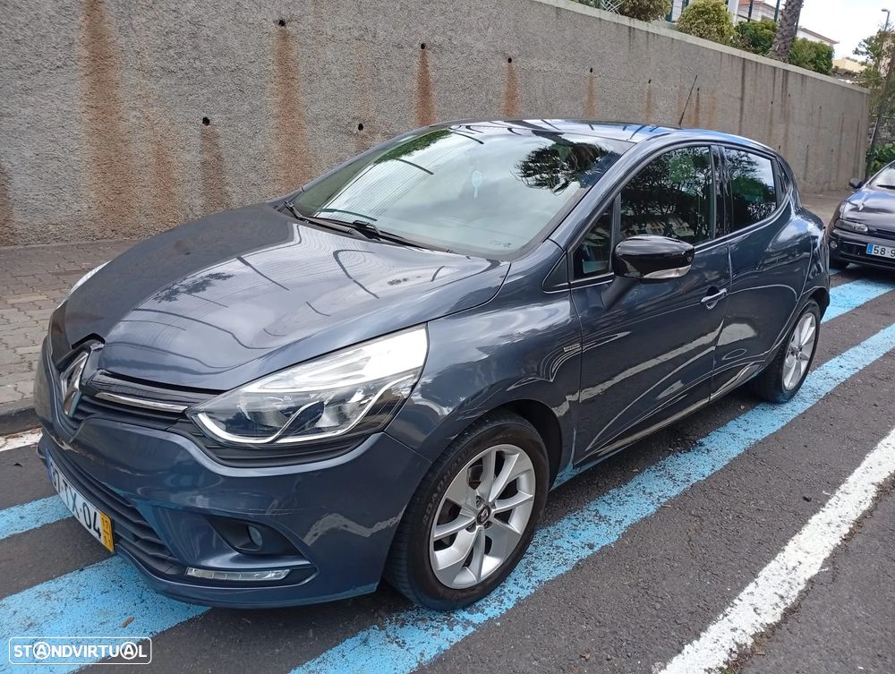 Usado Renault Clio 2017 - 11 000 EUR, 115 000 km - Standvirtual.com