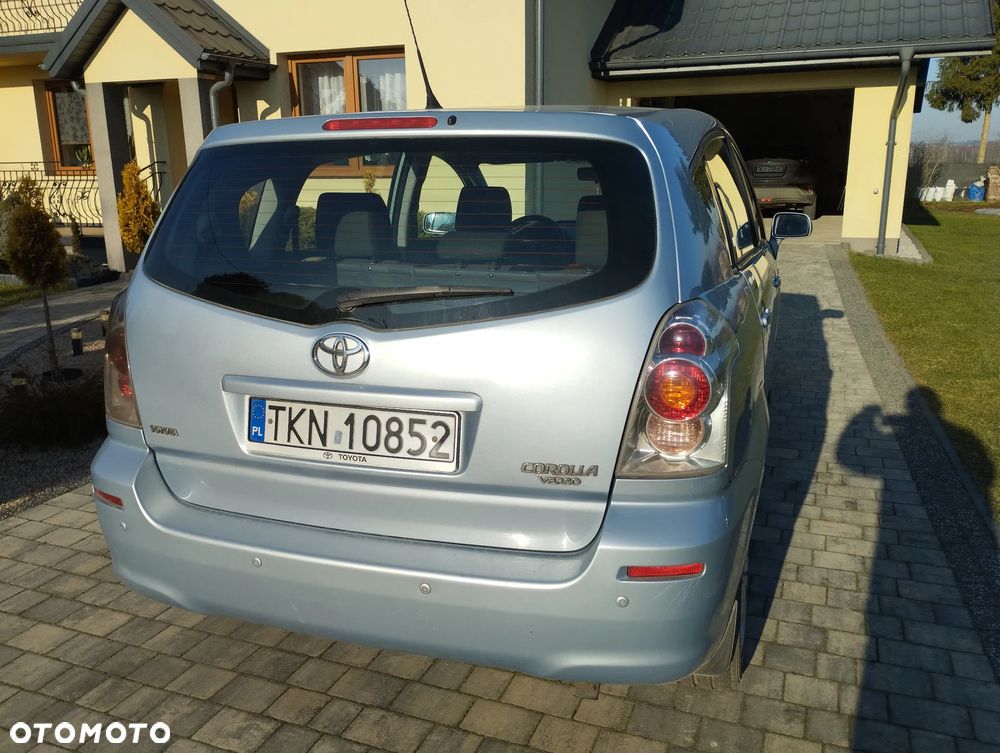 Używany Toyota Corolla Verso 2005 - 8 500 PLN, 268 000 km - Otomoto.pl