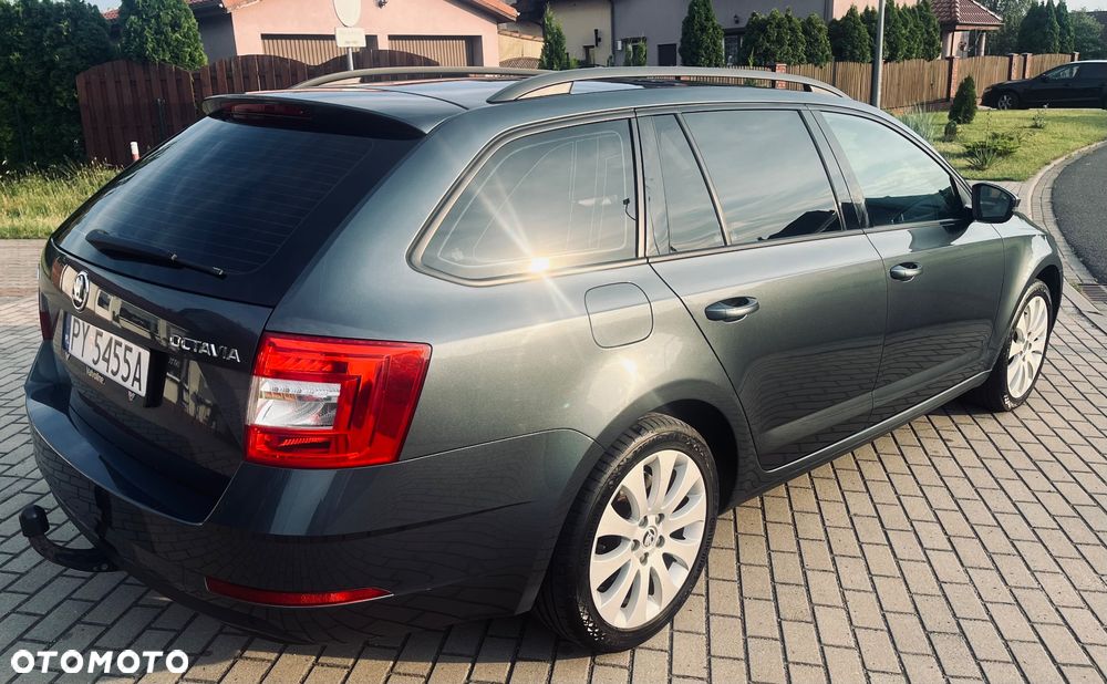 Używany Skoda Octavia 2018 - 43 900 PLN, 220 000 km - Otomoto.pl