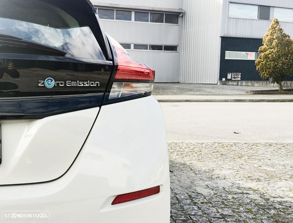 Usado Nissan Leaf 2020 - 15 000 EUR, 31 099 km - Standvirtual.com