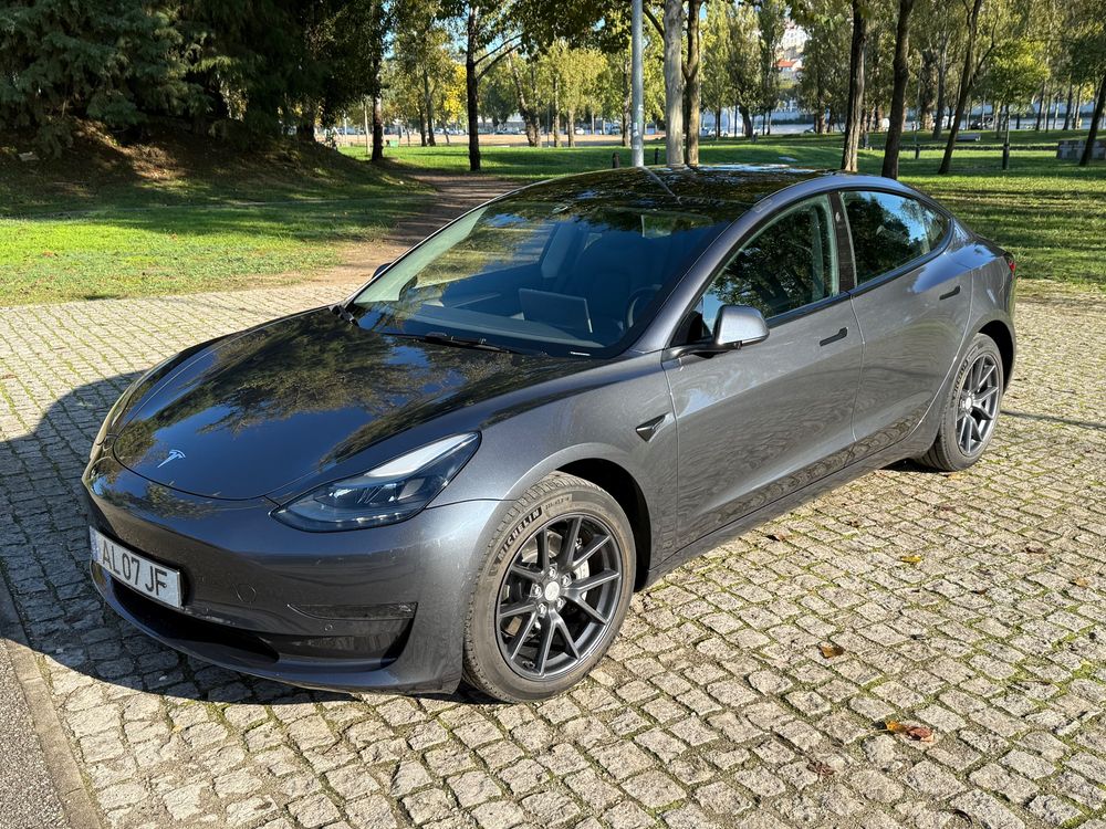 Usado Tesla Model 3 2021 - 28 000 EUR, 102 709 km - Standvirtual.com